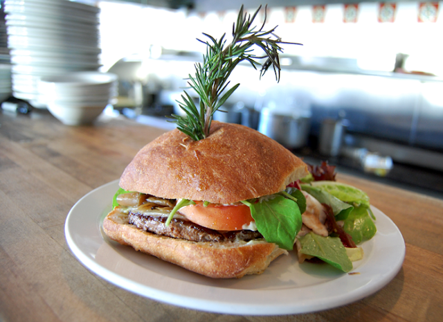 ROSTI TUSCAN KITCHEN: Rosti Cheese Burger