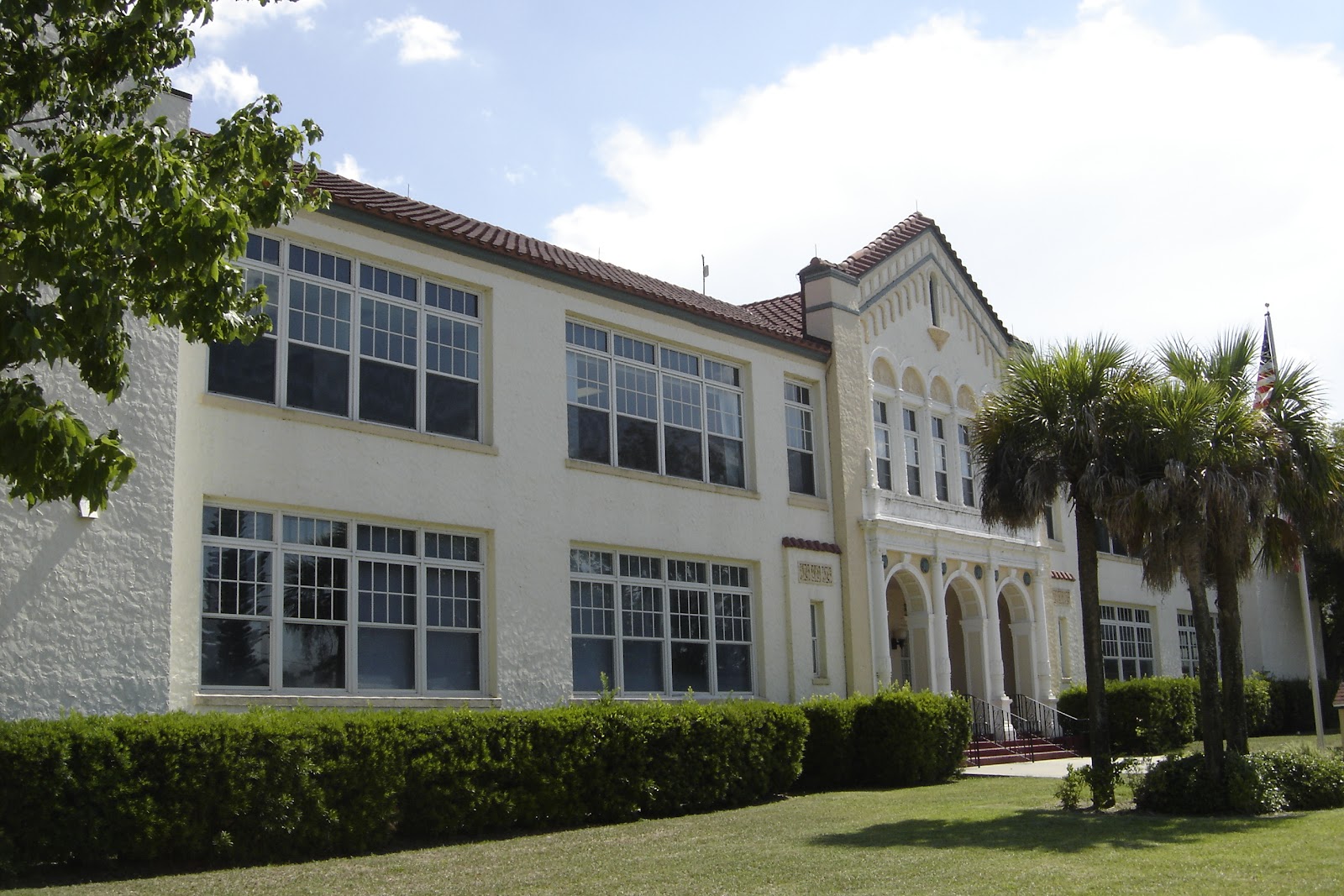 Places To Go, Buildings To See: Frostproof High School / City Hall ...