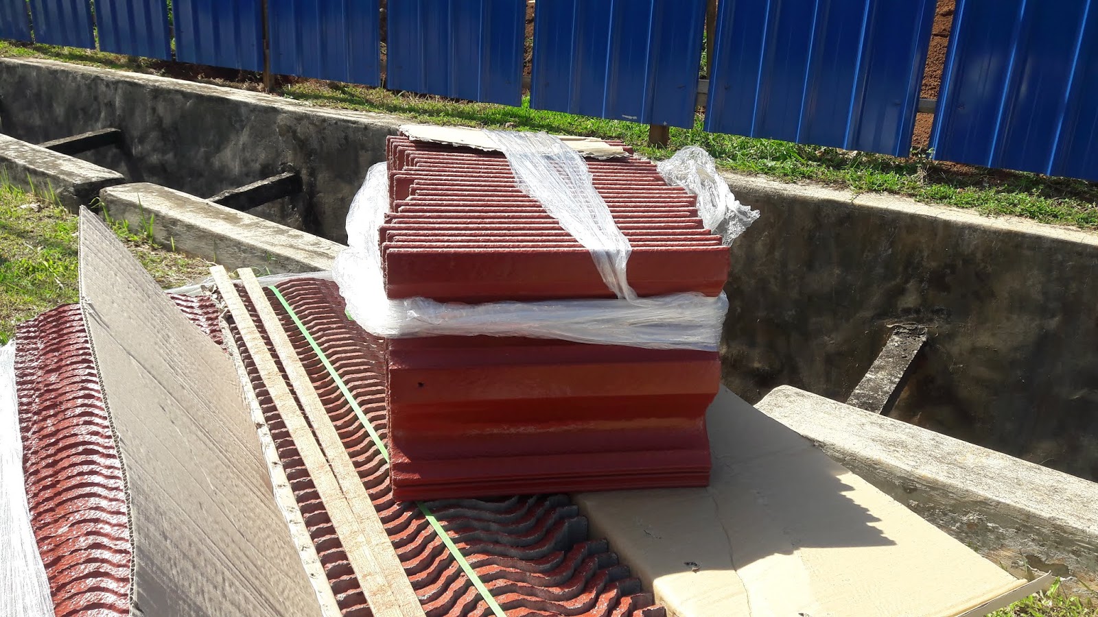 bungalowidaman: PEMASANGAN ATAP