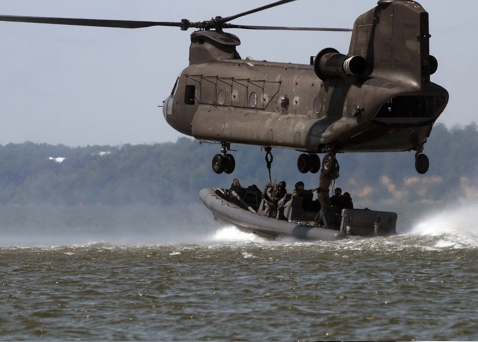 Defensa y Armas: Boeing Chinook CH-47/MH-47