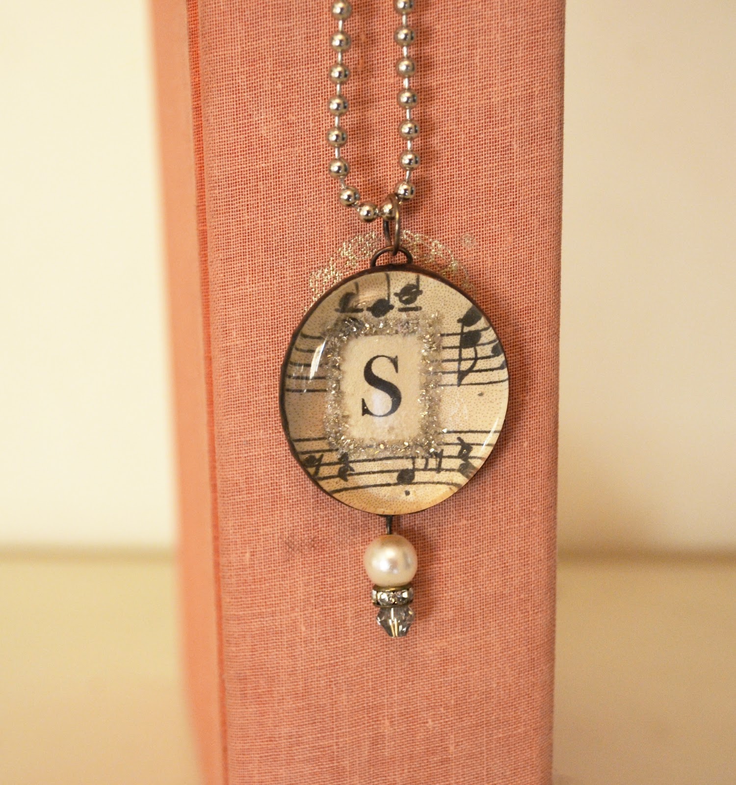 Mercatino: March Charms