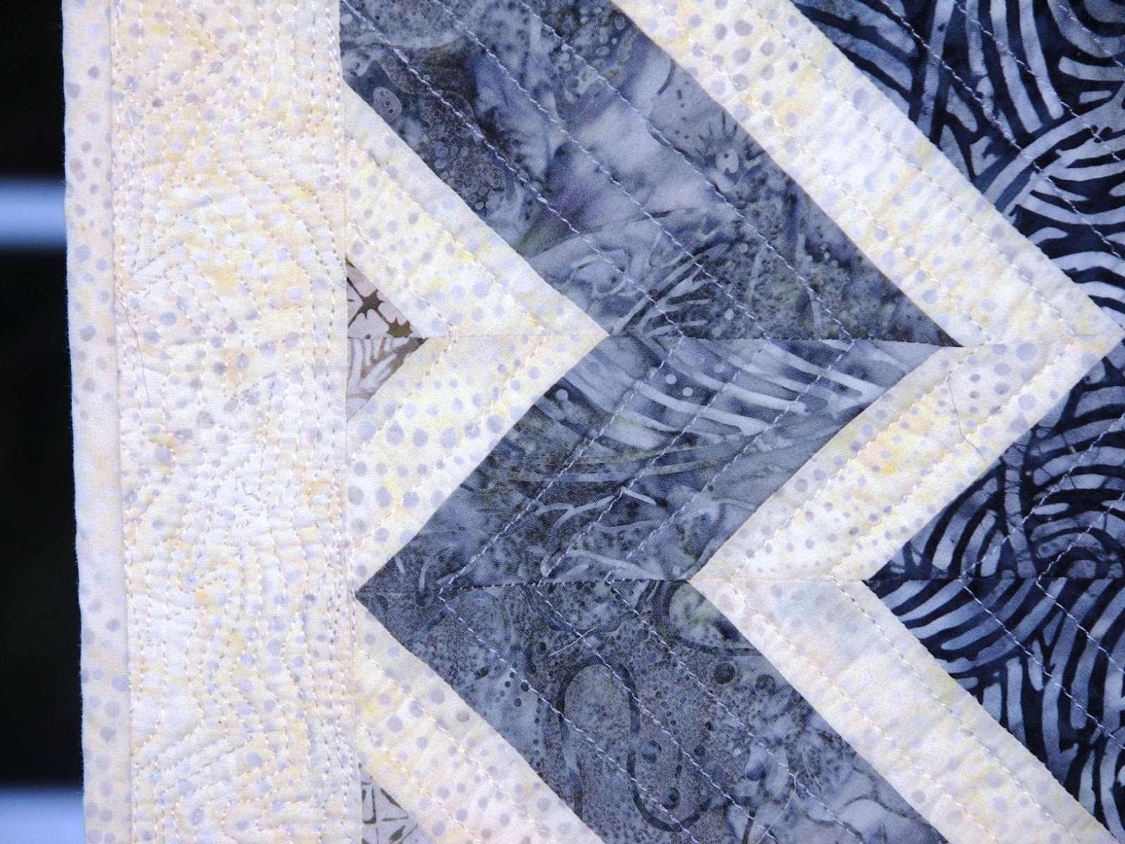 Quilts SB: Q97 – Tampa Lightning – Quilt