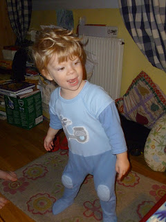 Madhouse Family Reviews: Children's CD review : Justin Fletcher : Hands ...