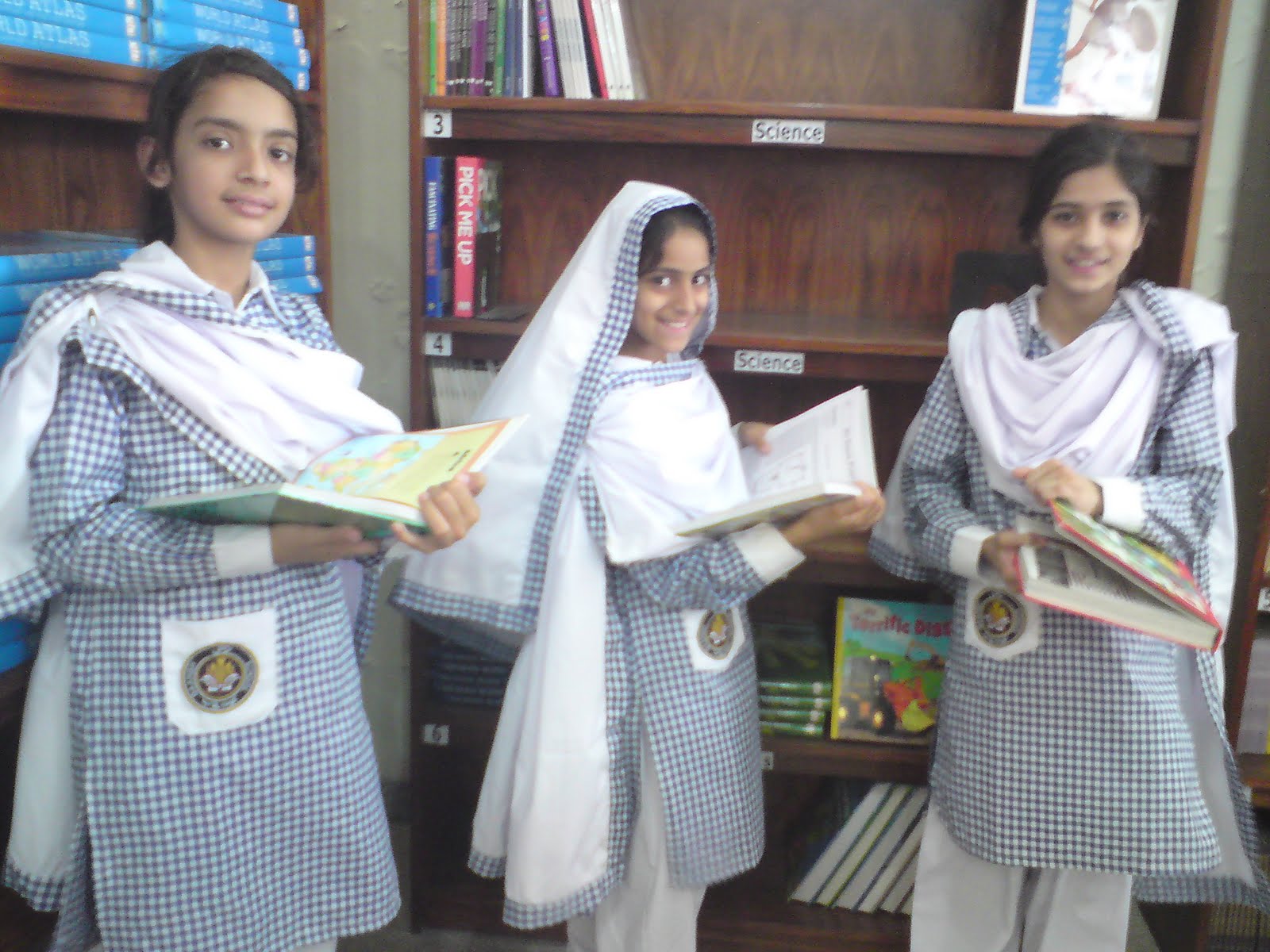 Library Daanish School (Girls) HSP: Library Daanish School (Girls)Hsp