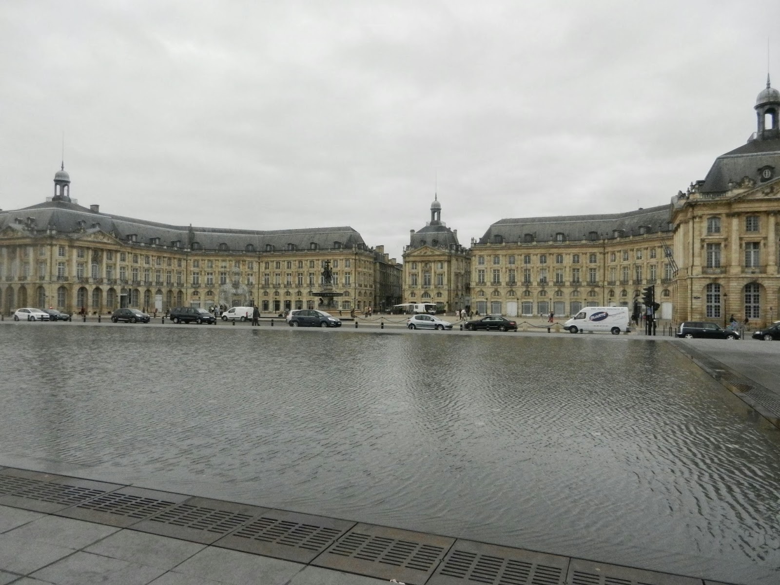 schiller-wine: Schiller's Favorite Wine Bars in Bordeaux City, France