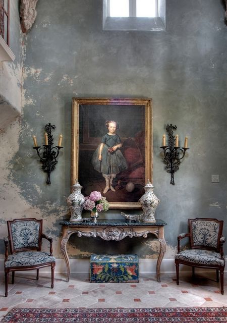 Eye For Design: Decorating French Style With Louis XV Console Tables