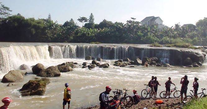 Pesona Curug Parigi Niagara Water Fall Bekasi - Kuy!