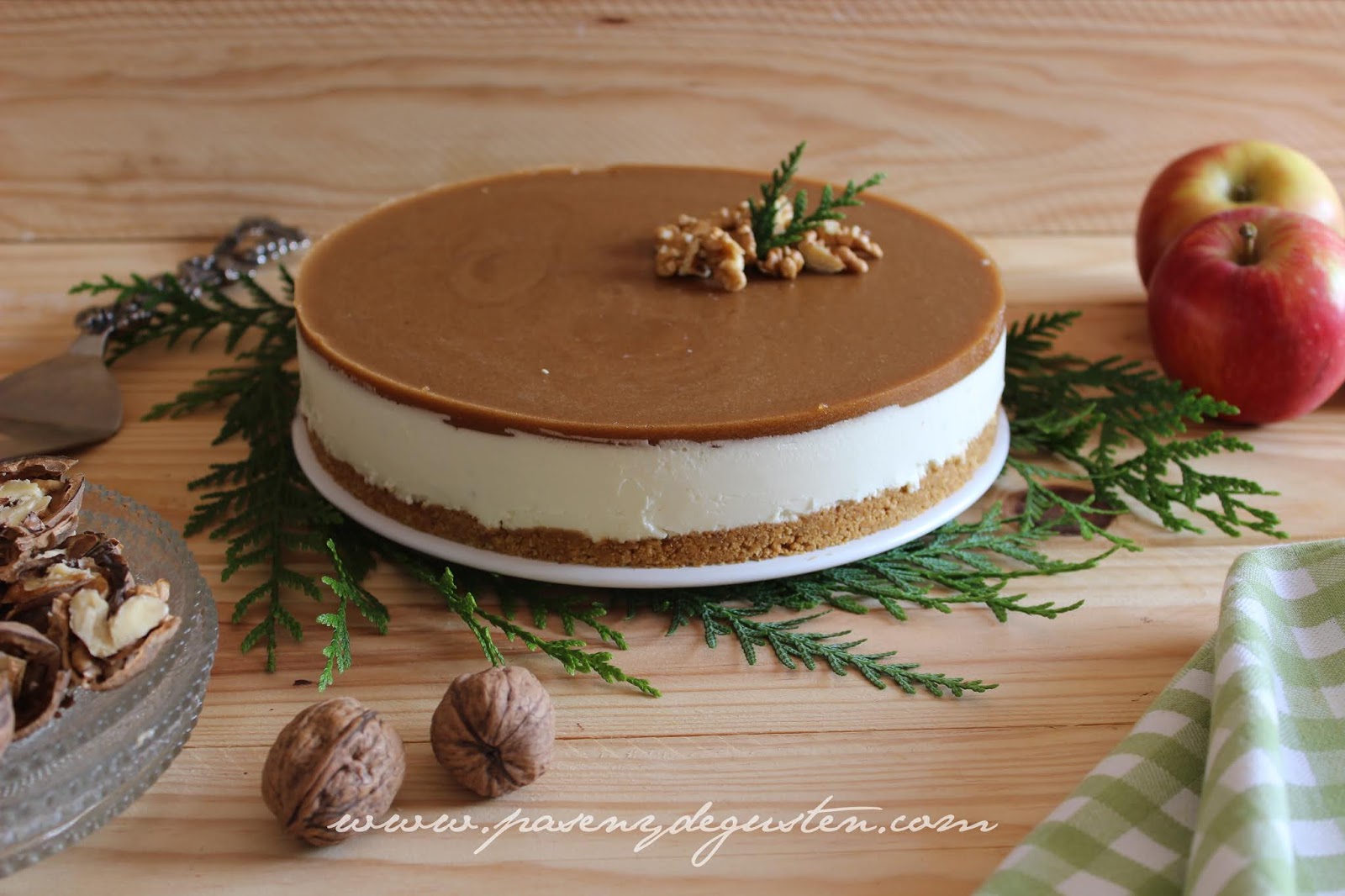 TARTA MOUSSE DE QUESO AZUL CON COBERTURA DE DULCE DE MANZANA - PASEN Y ...