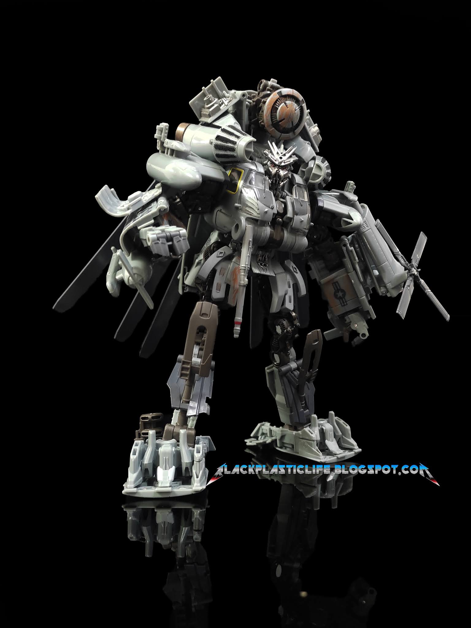 Blackout And Grindor Transformers