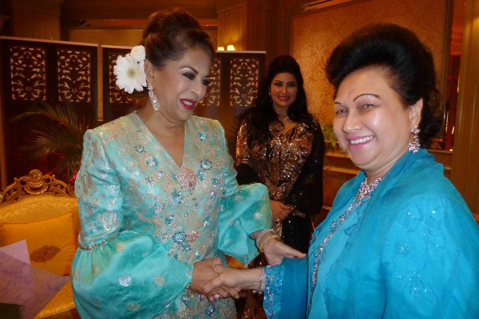 Kee Hua Chee Live!: PART 1---MALAM AMAL BERSAMA KDYMM SULTAN PAHANG AND ...