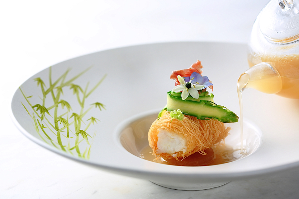 Tate Dining Room and Bar.