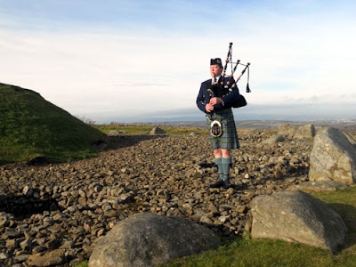 SOS Aloha Book Reviews and More: Aloha to Gwyn Cready and A NOVEL SEDUCTION