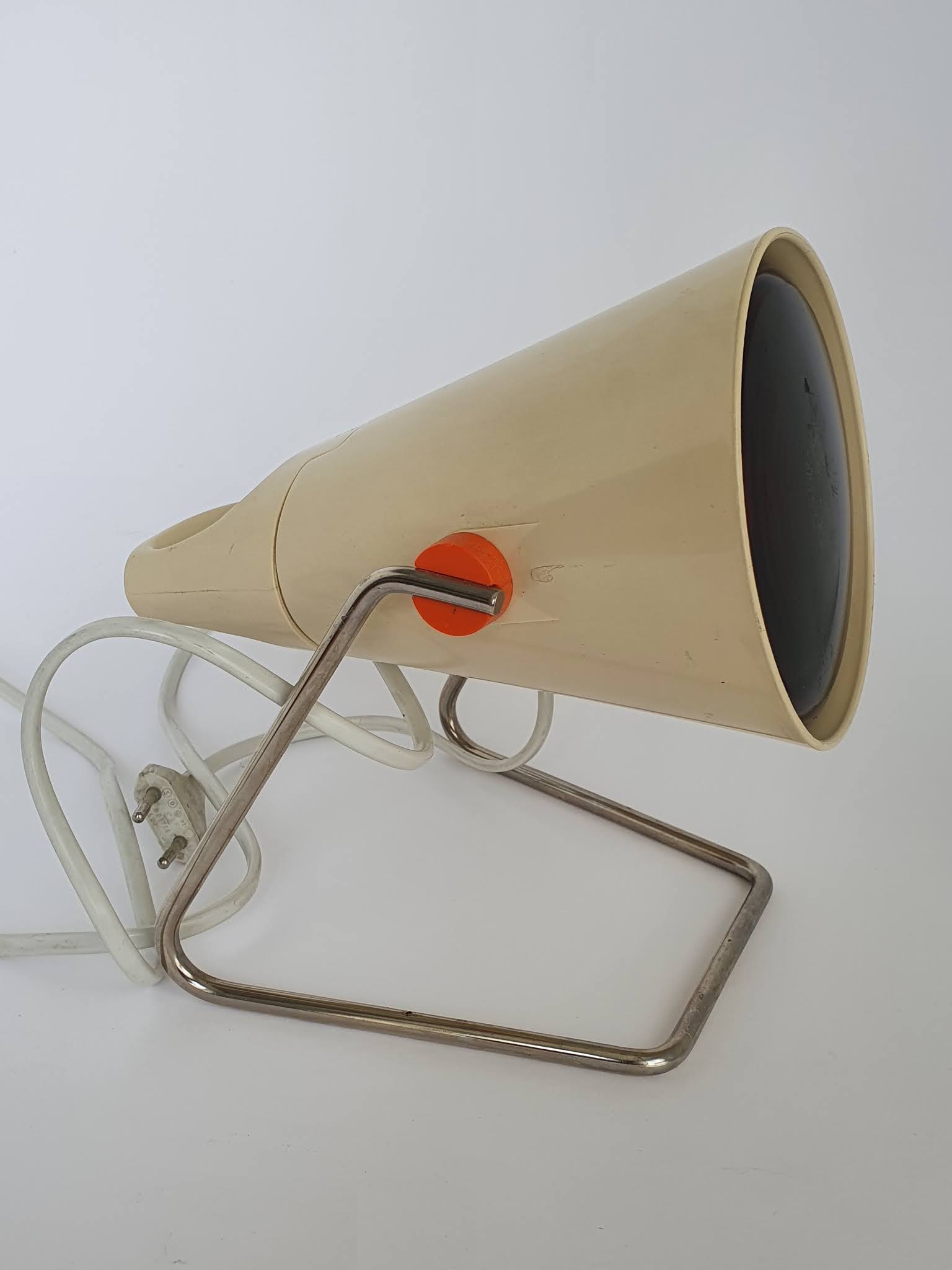 otsin asjadele kodu: 4498. Infrapuna lamp