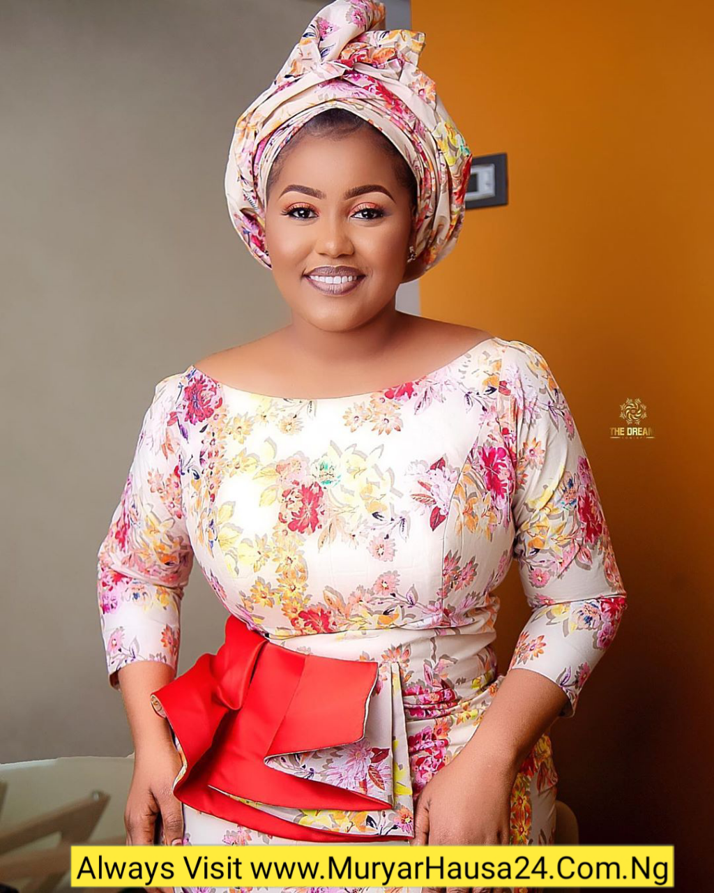 Kalli Zafafan Hotunan Hadiza Gabon - MURYAR HAUSA24 ONLINE MEDIA