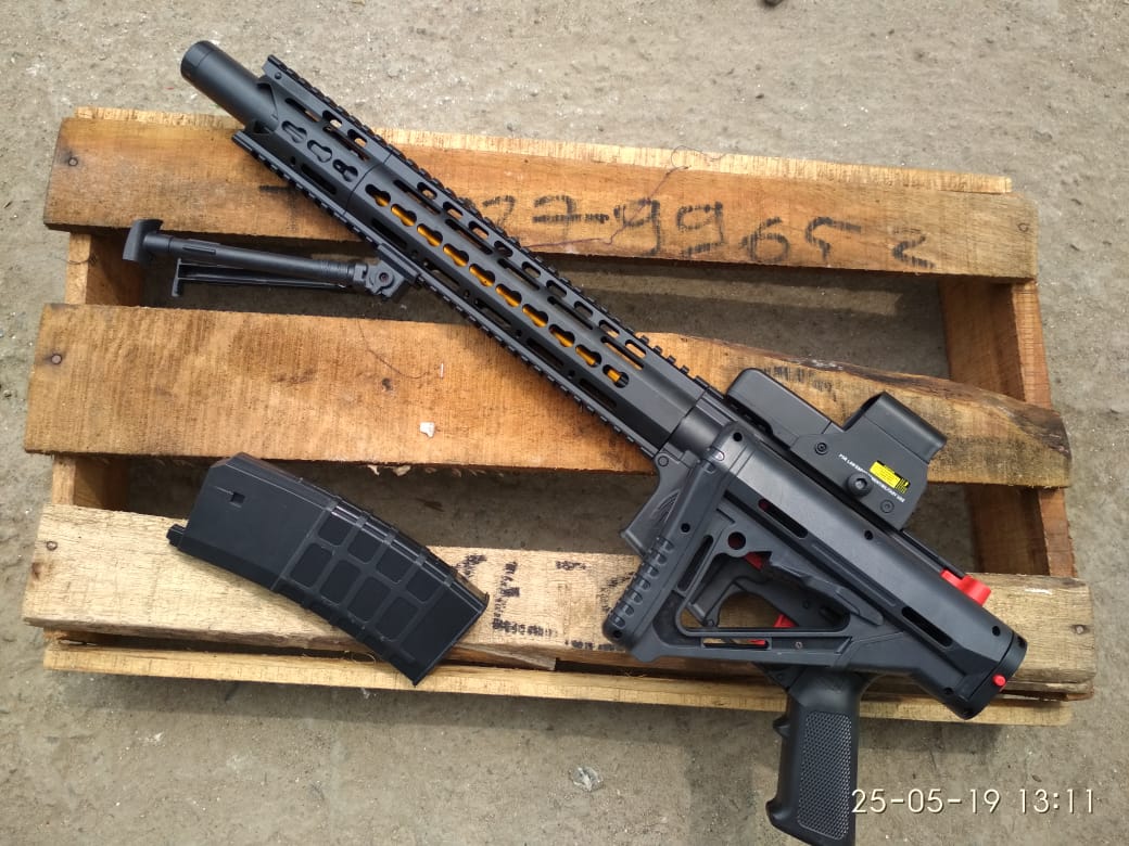 jual airsoft gun m4 predator wirecutter dengan holosight 552