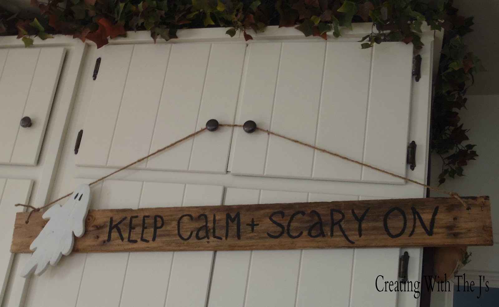 Creating With The J's: Wooden Halloween Signs
