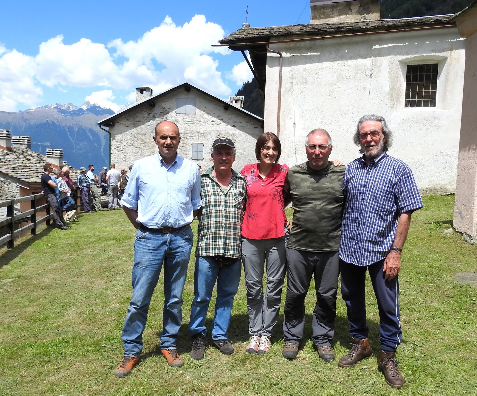 Claudio Bottagisi: Fusine. Sindaci e volontari ripuliscono la strada ...
