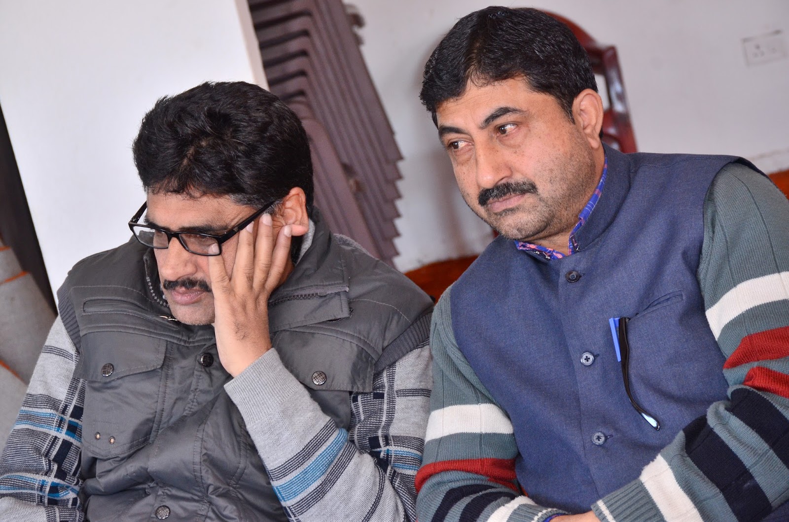 CHINAR SHADE : A BAITHAK ( SITTING ) DEDICATED TO THE MEMORY OF ...