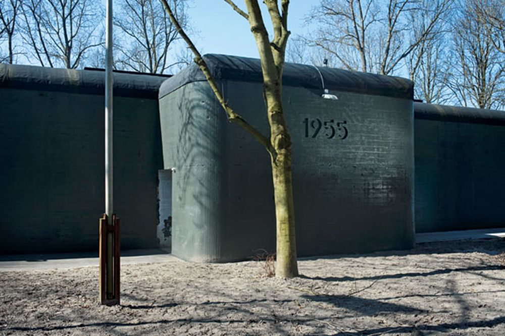 Alemanha encerra CyberBunker alojado em ex-bunker da NATO | Aberto até ...