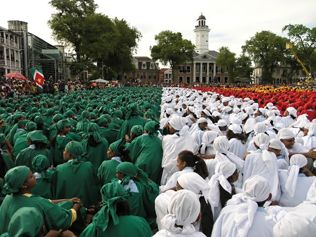 Surifatu: Wan Swit' Srefidensi