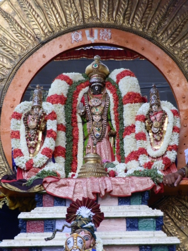 Kairavini karaiyinile - திரு அல்லிக்கேணி குளக்கரையோரம்: Sri ...