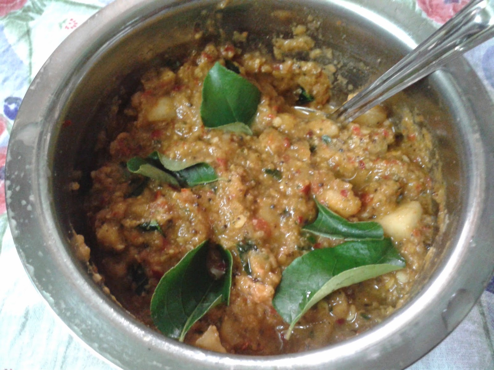 Telugu Pachallu: Dosakaya Pachadi - Cucmber chutney