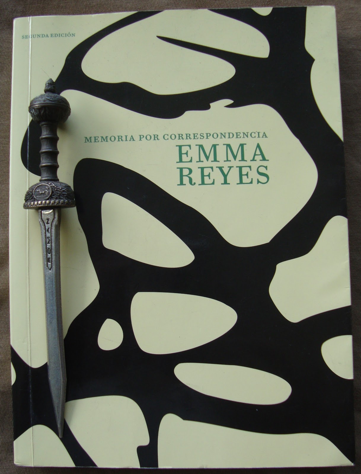 Libros de Olethros: MEMORIA POR CORRESPONDENCIA. Emma Reyes