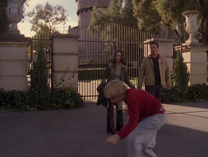 Filming Locations of Chicago and Los Angeles: Charmed: Season 4 ...