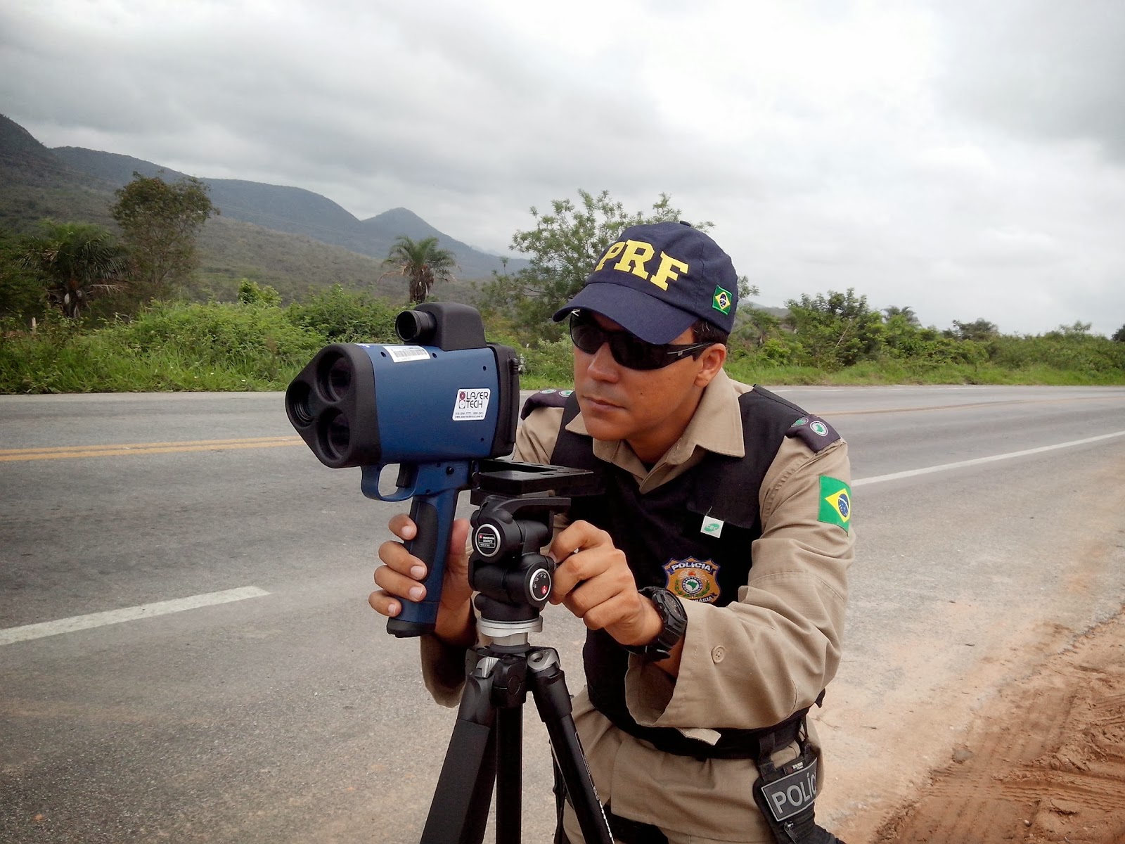 POLICIAL: NOVO RADAR DA PRF JÁ ESTÁ SENDO UTILIZADO PELA DEL. 10/04 NA ...