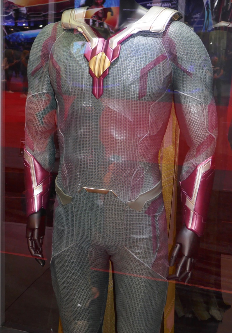 Hollywood Movie Costumes and Props: Scarlet Witch and Vision costumes ...