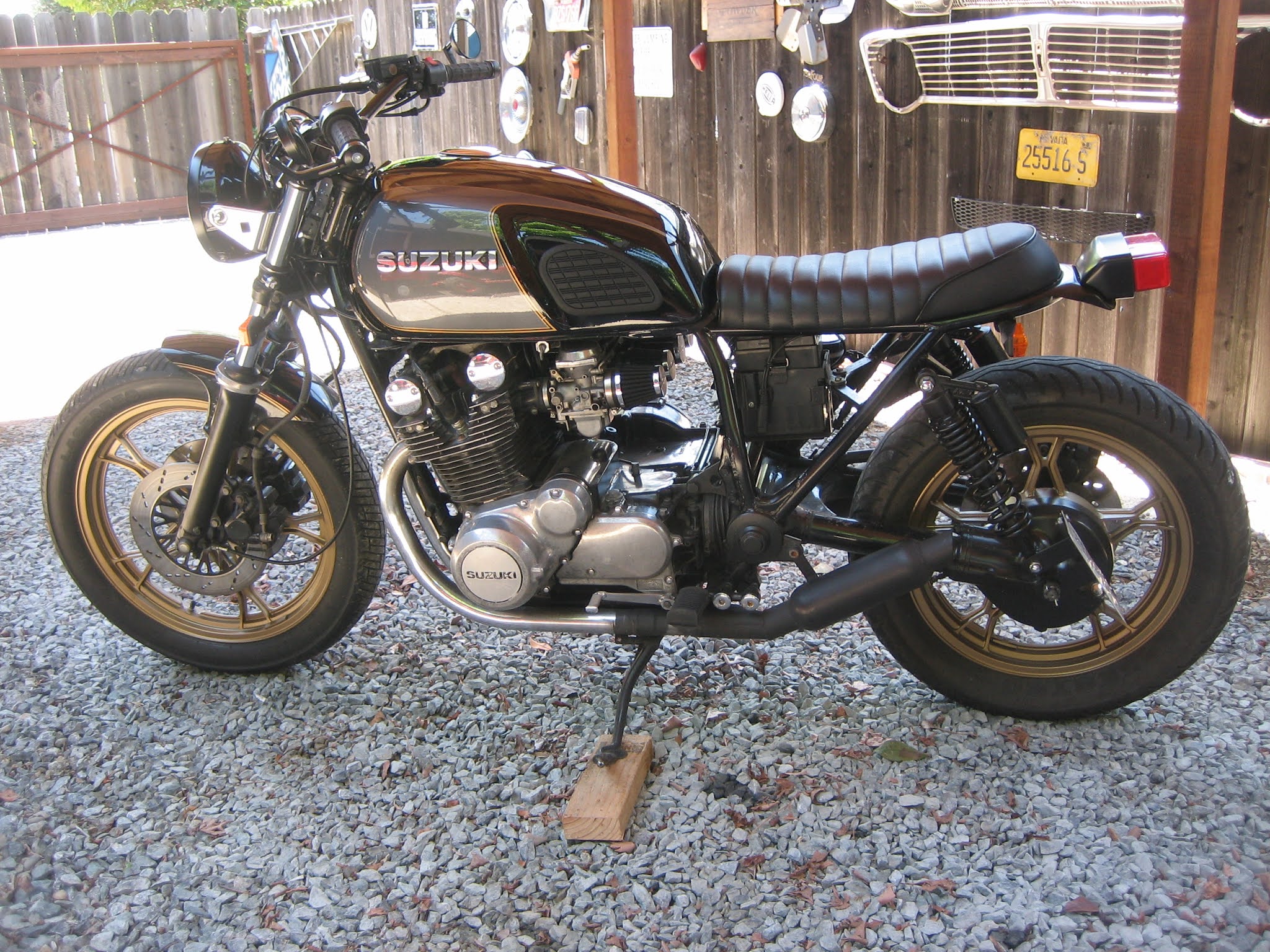 Eric's Garage: 1983 Suzuki GS1100G brat build