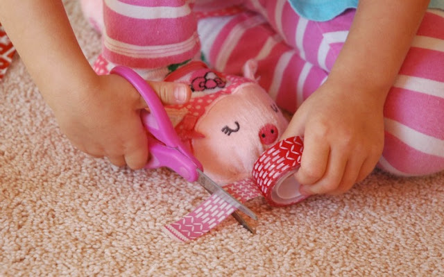 Christmas Cutting Tray | What Can We Do With Paper And Glue