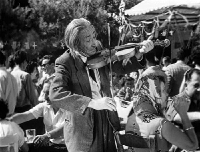 Η αγαπημένη μας λατέρνα στο ελληνικό σινεμά