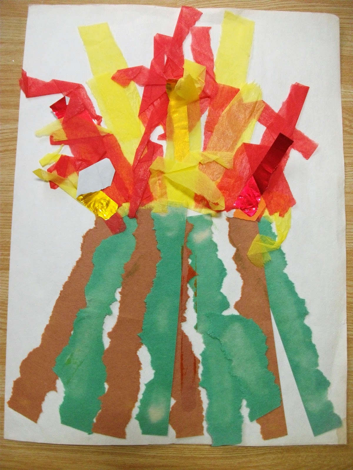 Preschool Crafts for Kids*: Paper Strips Volcano Craft