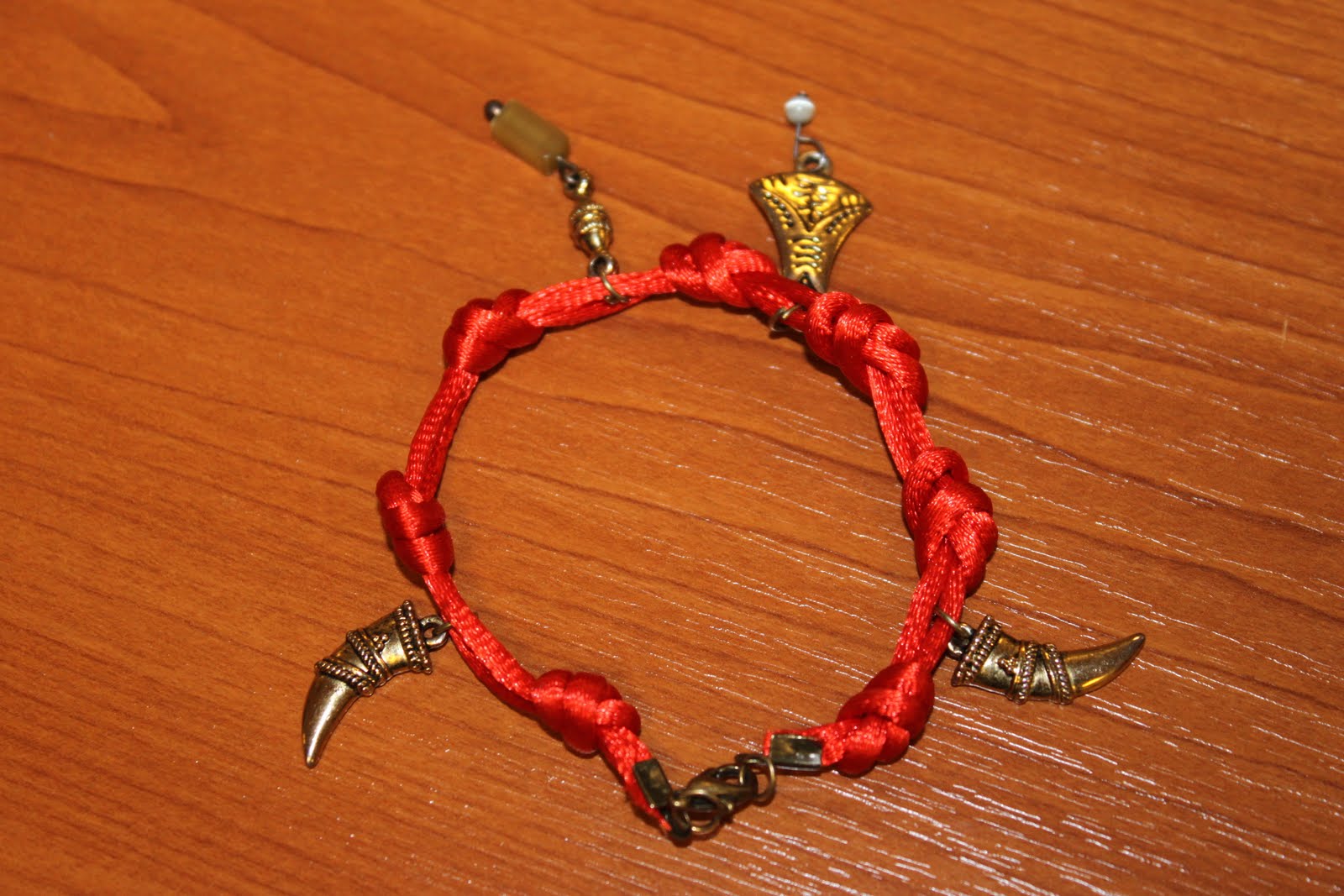 Bijuterii Handmade: Bratari Handmade