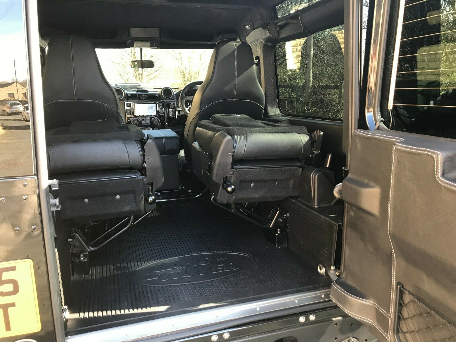 Landrover Defender: LAND ROVER DEFENDER 90 TDCI PUMA The Ultimate 90 ...