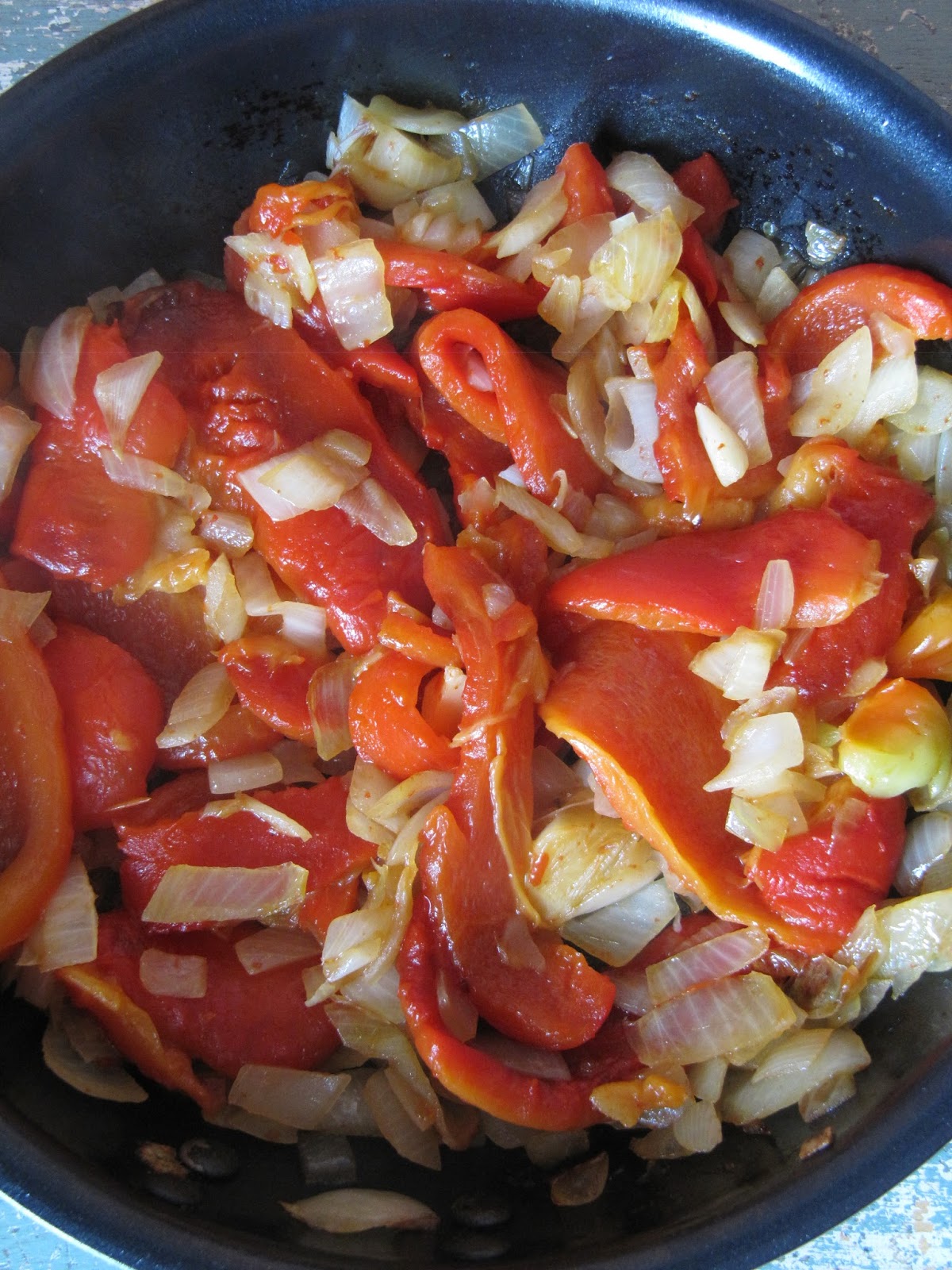 La cuisine d'ici et d'ISCA: Dip de poivrons rouges