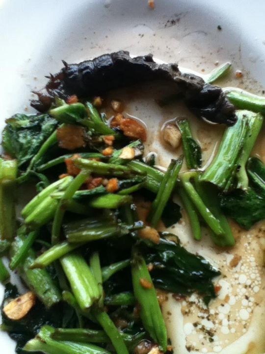 Popular Manila: Higad sa Salad sa Chic-Boy Timog: Caterpillar anyone?