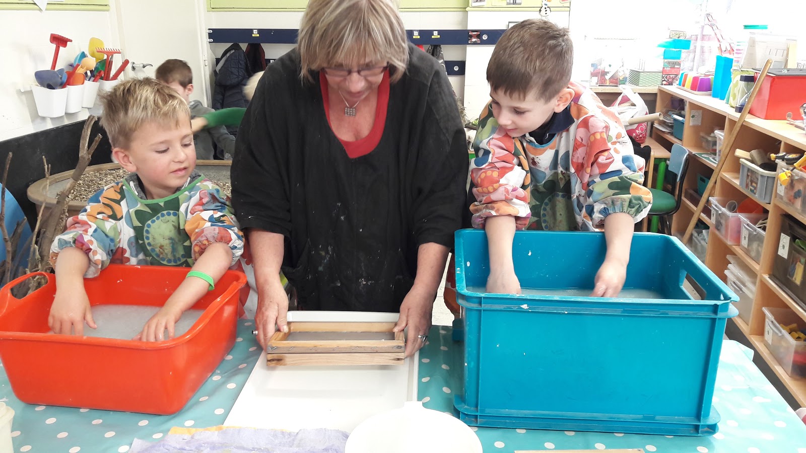 Juf Lies: Zelf papier maken!