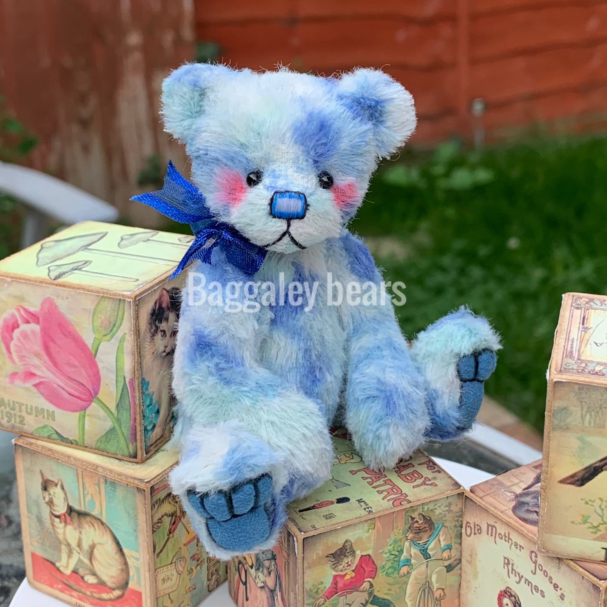 Miniature Artist Bears By Vicki Of Baggaley Bears