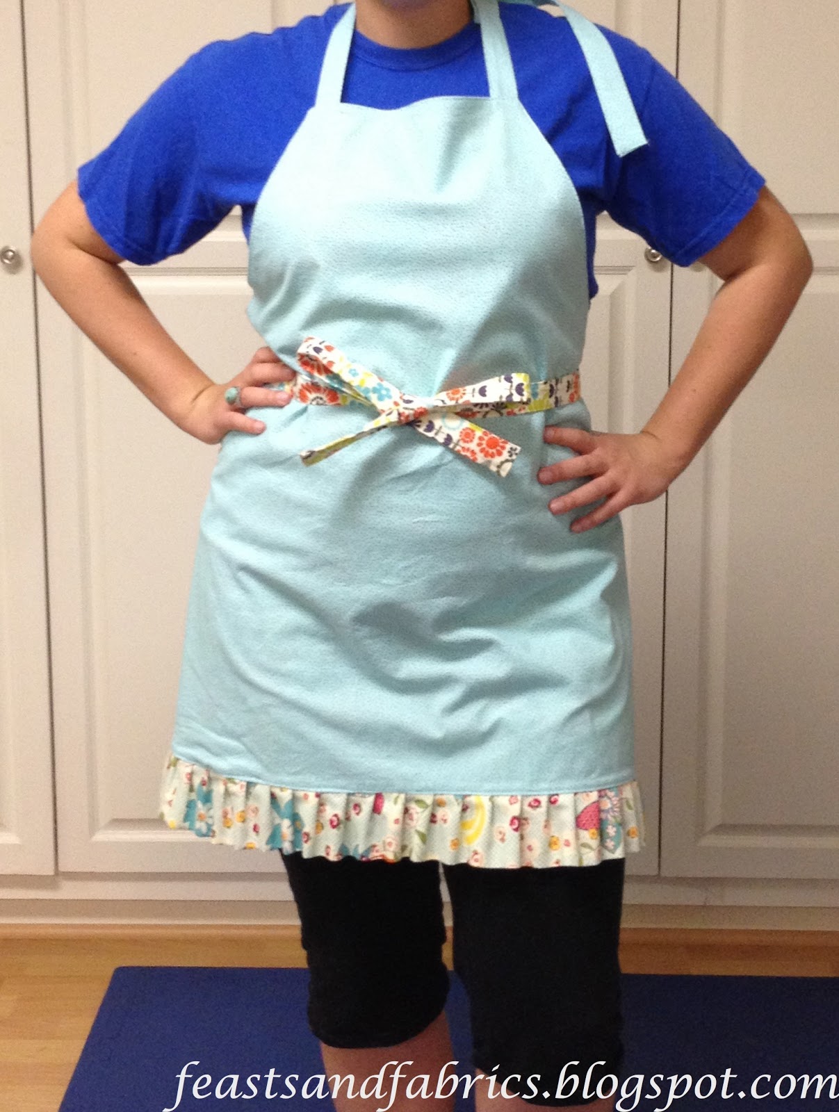 Feasts and Fabrics: A Quick Apron Project and a New Machine!!!