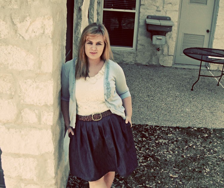 Idle Fancy: Mlle Marie Va Au Musée: Simplicity 2215