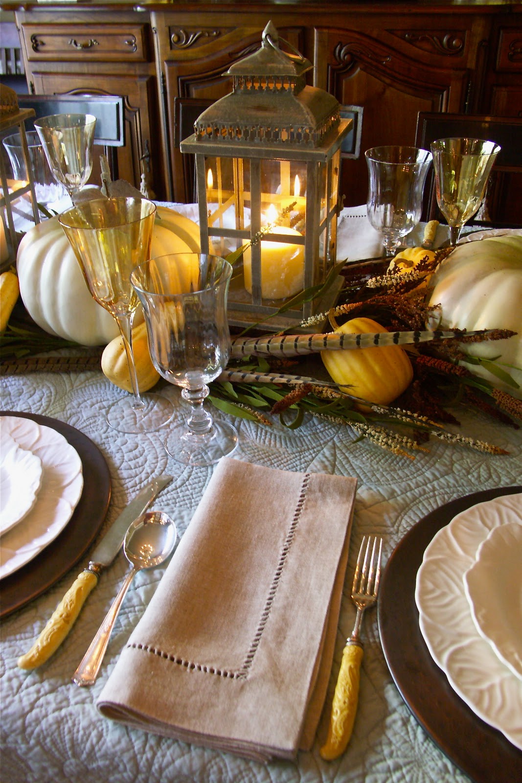 Gently Falling - Entertaining Women