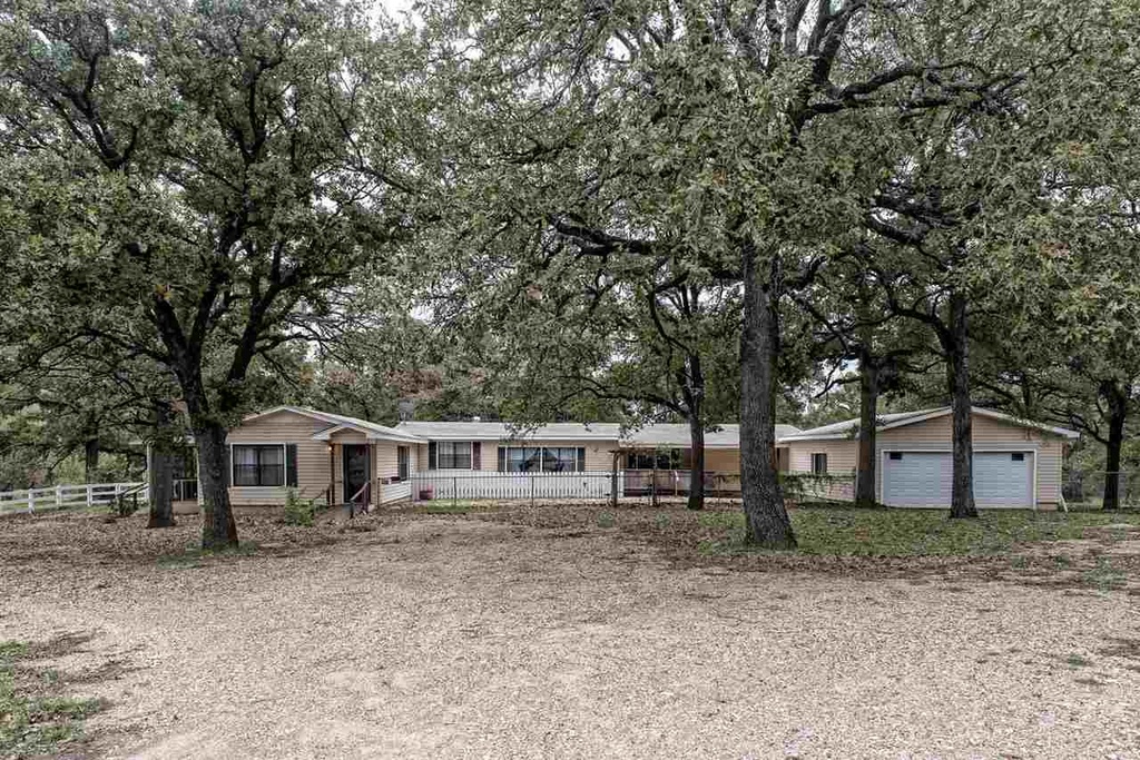 8 Waco Homes That "Fixer Upper" Should Totally Take On ~ Crackerjack23