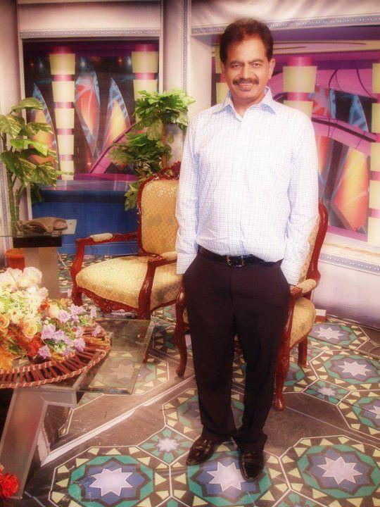 Paki Pics: Aamir Saleem Pakistani SInger Pictures And Wallpapers