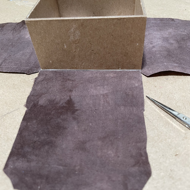 Instructions: Wrapping a Box Top with Unbacked Cloth