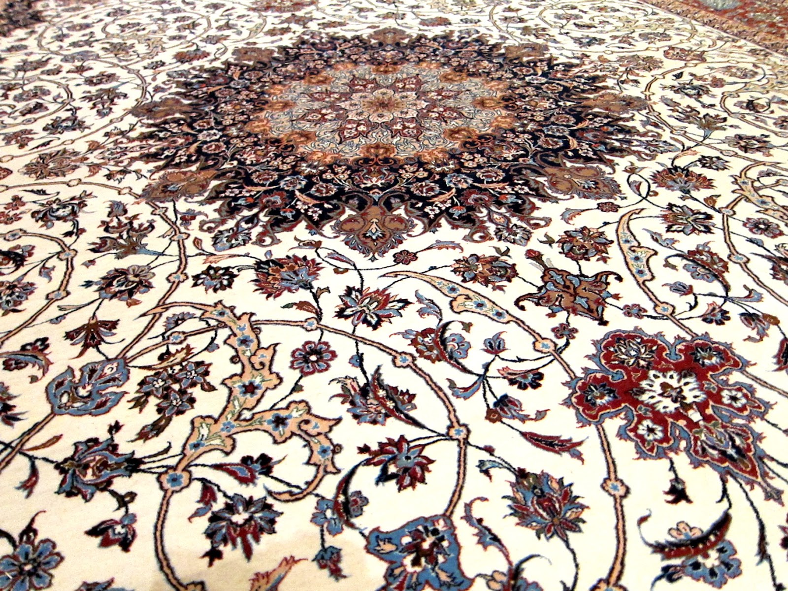 Seirafian Carpet - فرش صيرفيان: January 2013