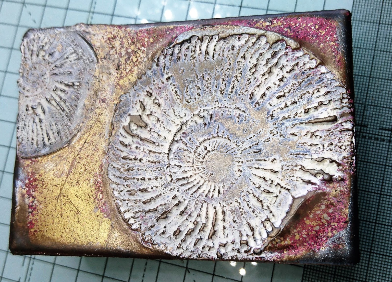 Suz Humphreys: Fossil Box using Andy Skinner Stampendous stamps (being ...