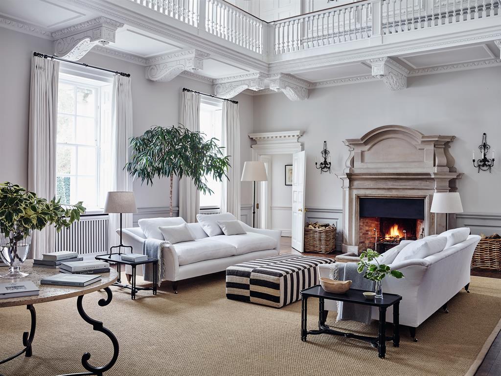 For the love of white- Chrissie Rucker's amazing house in the English ...