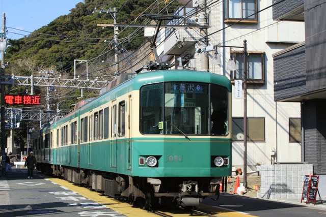 Tokyo Railway Labyrinth: Winter Visit to Kamakura on the Enoden Line